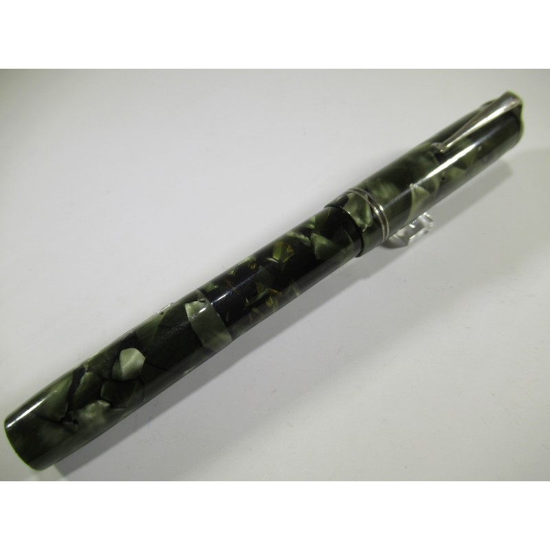 Fountain pen gold nib unbranded « INK VUE