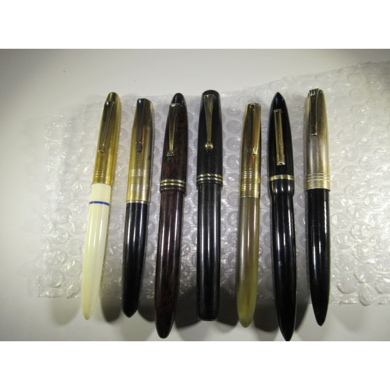 Set of ballpoint pens for repair